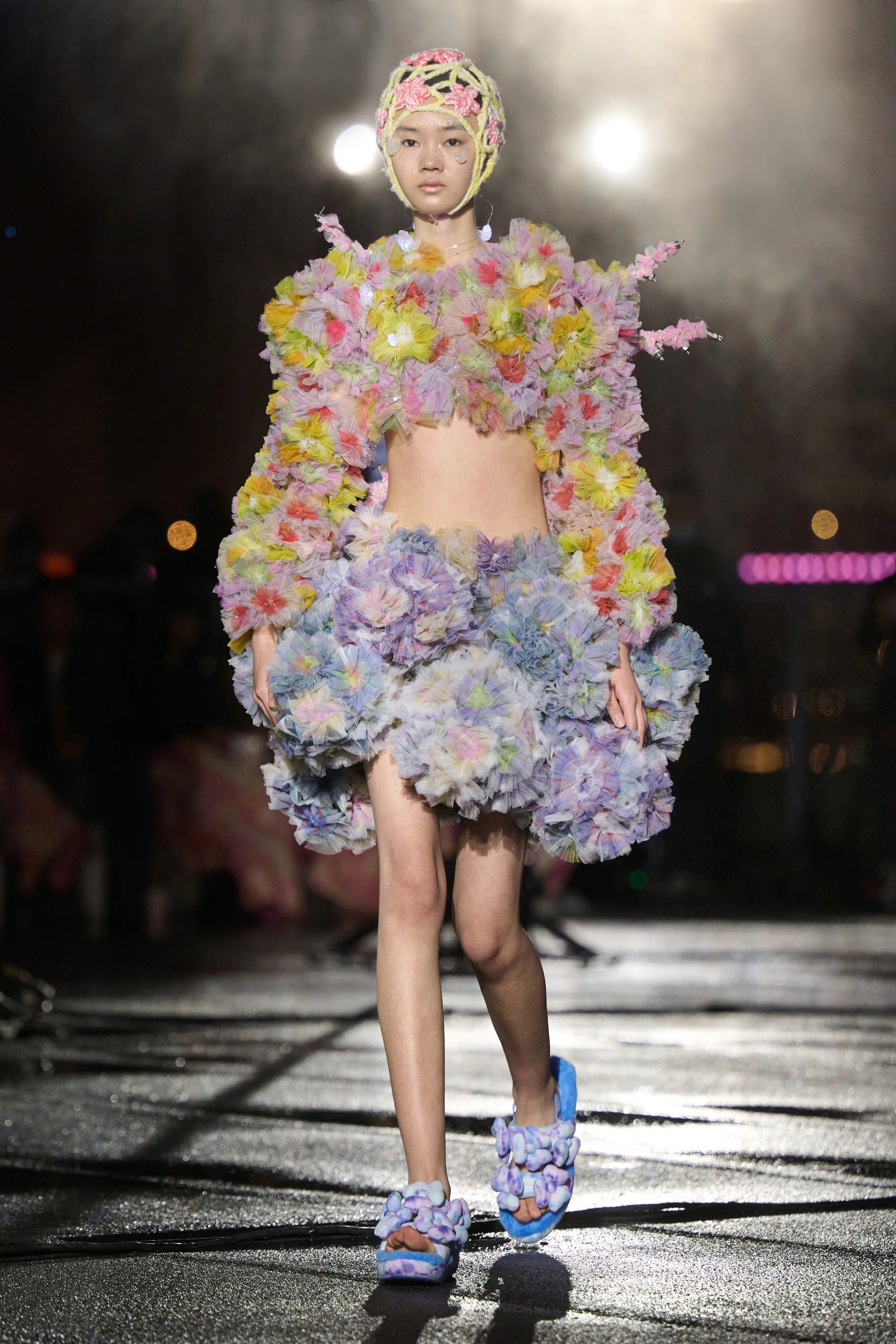 SUSAN FANG AW23 SHANGHAI RUNWAY