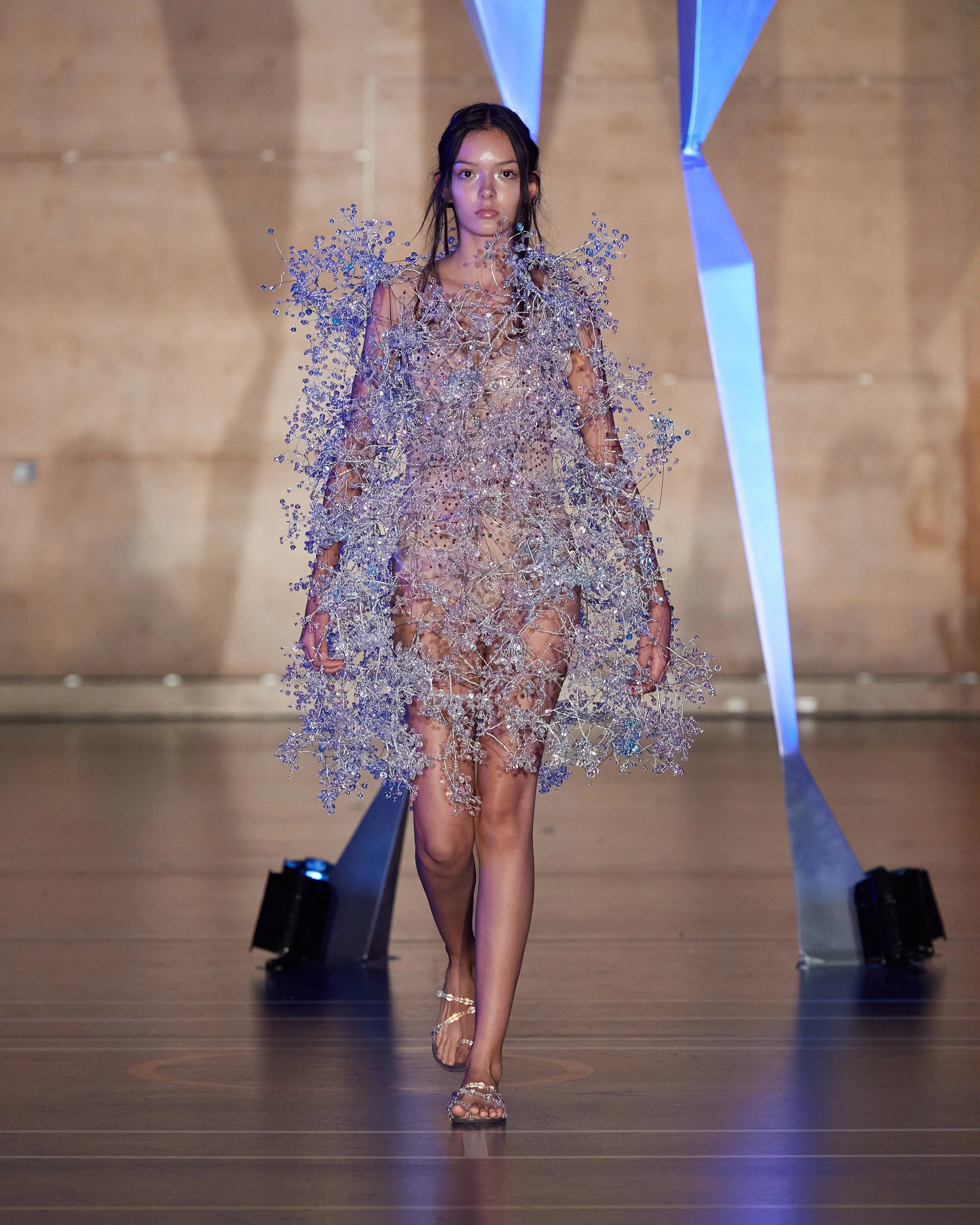 SUSAN FANG SS24 LONDON RUNWAY